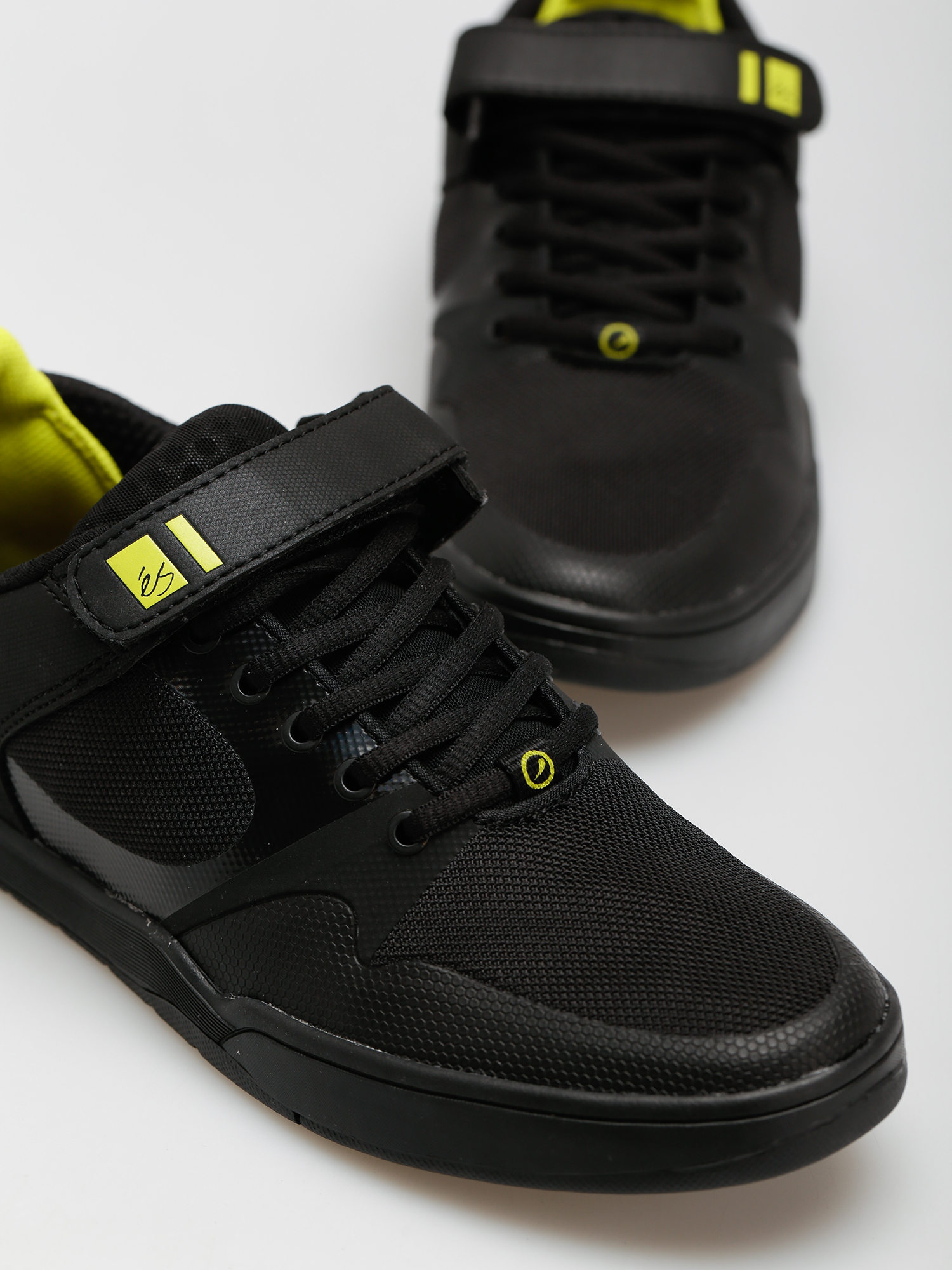 Boty eS Accel Plus Ever Stitch (black/glam)